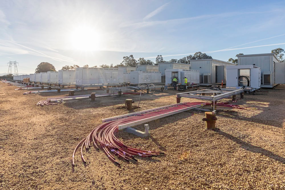 White Paper | Choosing the Right Battery for Utility-Scale Solar-Plus ...